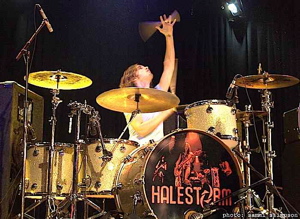 Warming Up With...Steve Smith | Modern Drummer Magazine