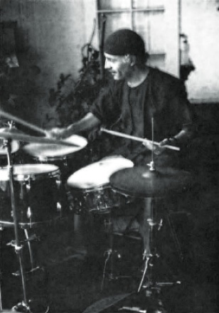 Paul Motian - Drawing From Tradition - Modern Drummer Magazine