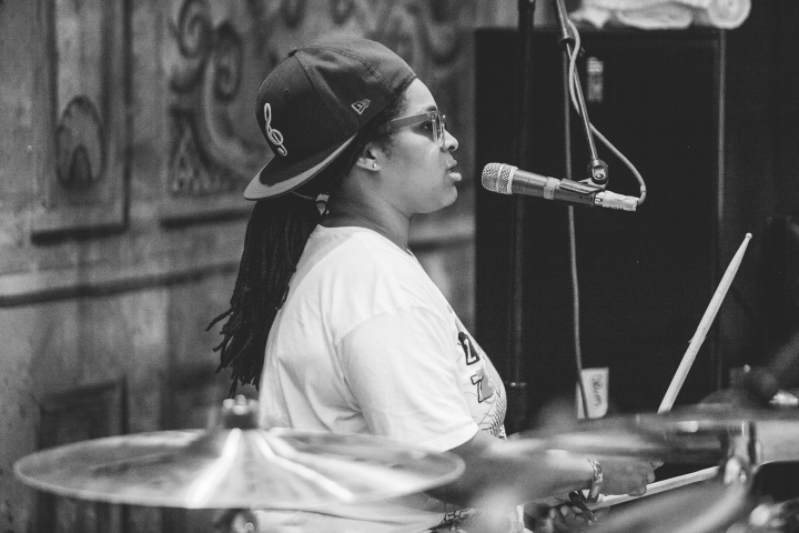 Catching Up With... Nikki Glaspie - Modern Drummer Magazine