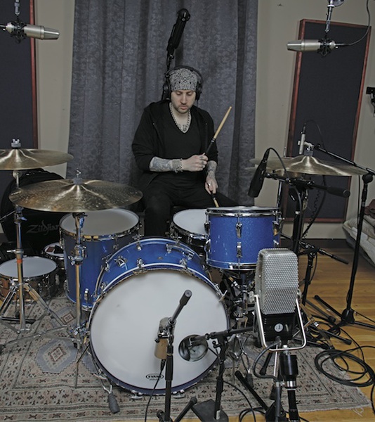 Steven Wolf - Modern Drummer Magazine