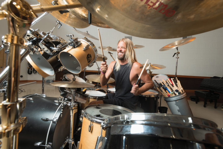 The Foo Fighters’ Taylor Hawkins - Modern Drummer Magazine