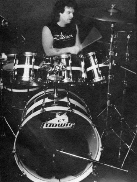 Joey Kramer — Finding A Place In The '80s - Modern Drummer Magazine