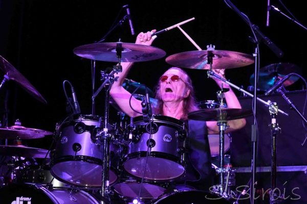 Roger Earl of Foghat in On The Beat | Modern Drummer Magazine