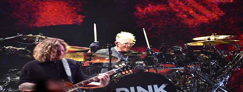 MD Subscriber Exclusive: P!nk’s Mark Schulman On… - Modern Drummer Magazine
