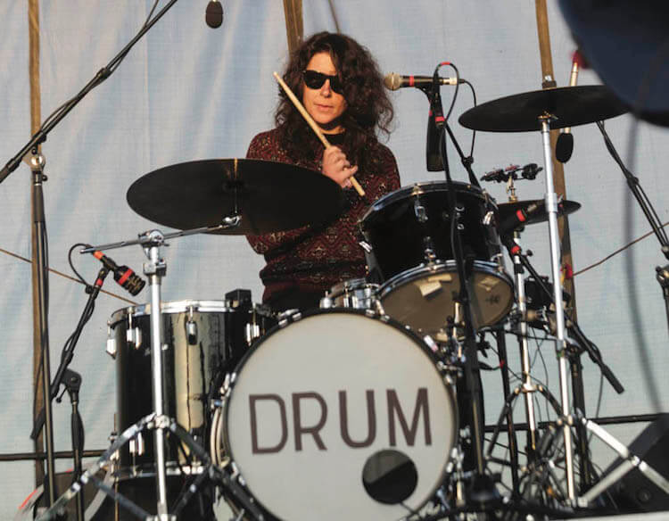 Sheridan Riley with Alvvays - Modern Drummer Magazine