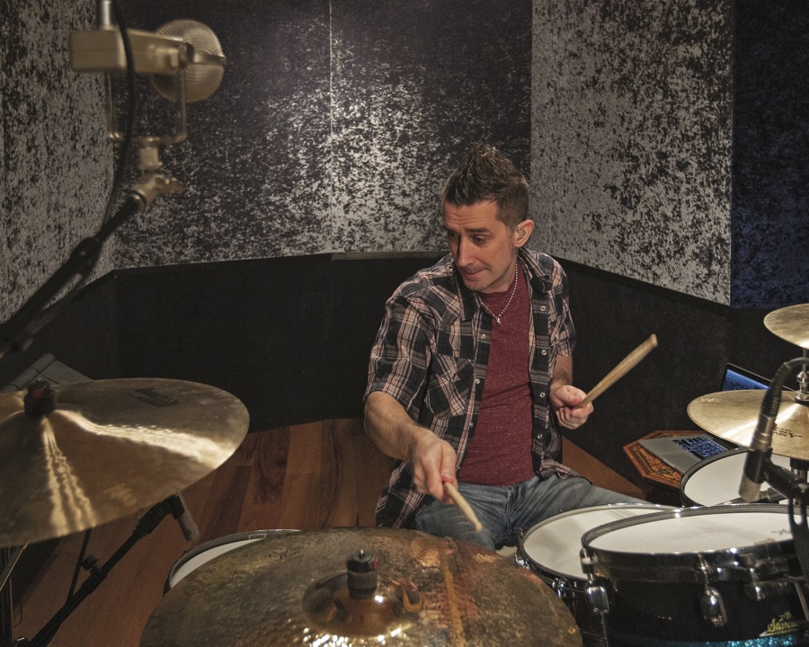 The Offspring's Pete Parada - Modern Drummer Magazine
