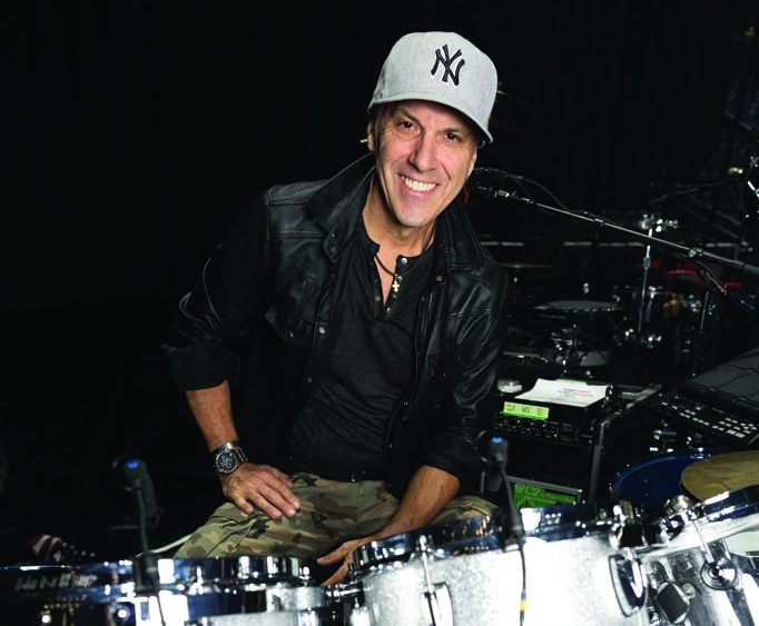 Enrique Iglesias and The Steve Morse Band’s Van Romaine - Modern ...