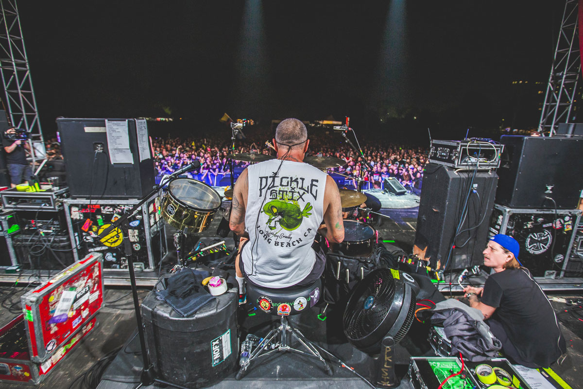 Punk Rock Drumming Roundtable: NOFX’s Erik Sandin, Bad Religion’s Jamie ...